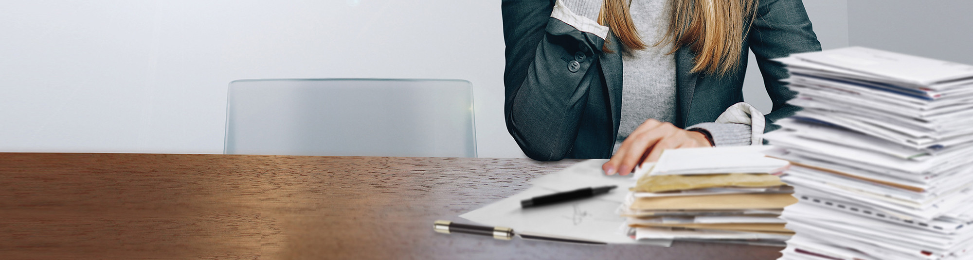 Aktenvernichtung, Archivierung & Digitalisierung - REISSWOLF